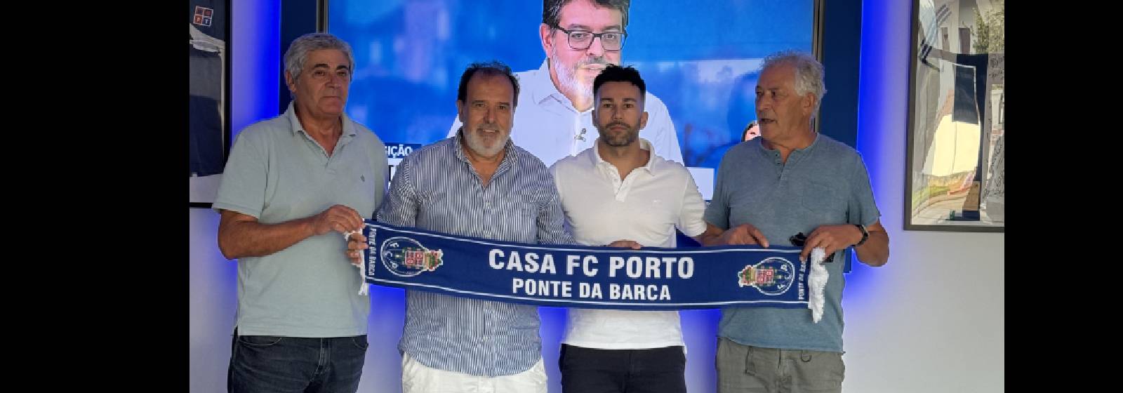 Casas de Sydney e Lausanne no camarote presidencial - Casas FC Porto